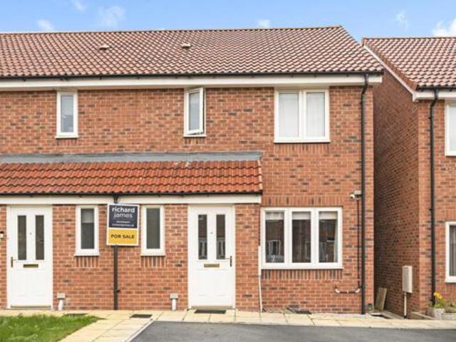 3 Bedroom Semi detached House For Sale In Badbury Park, Swindon
