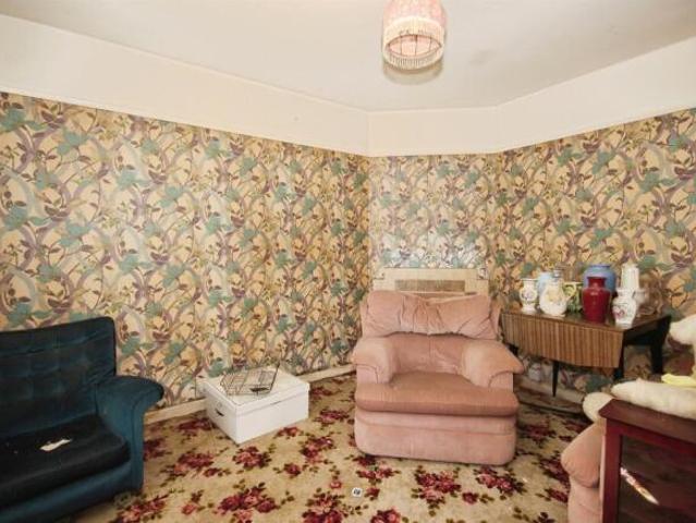 3 bedroom semi detached house for sale in Baker Avenue, Leamington Spa, CV31