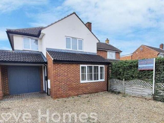 3 Bedroom Semi detached House For Sale In Barton le clay