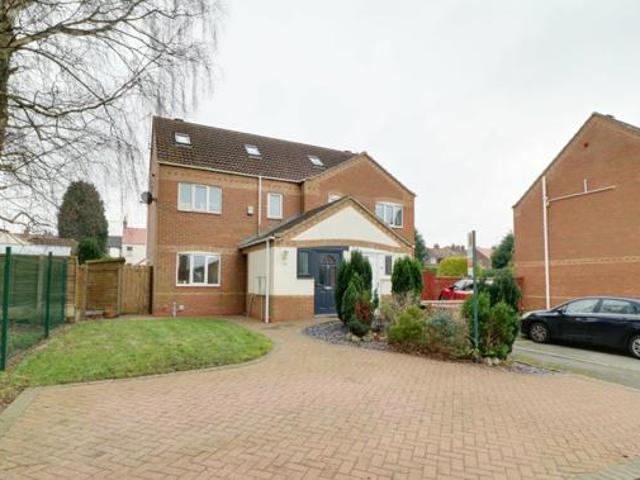 3 Bedroom Semi detached House For Sale In Barton upon humber