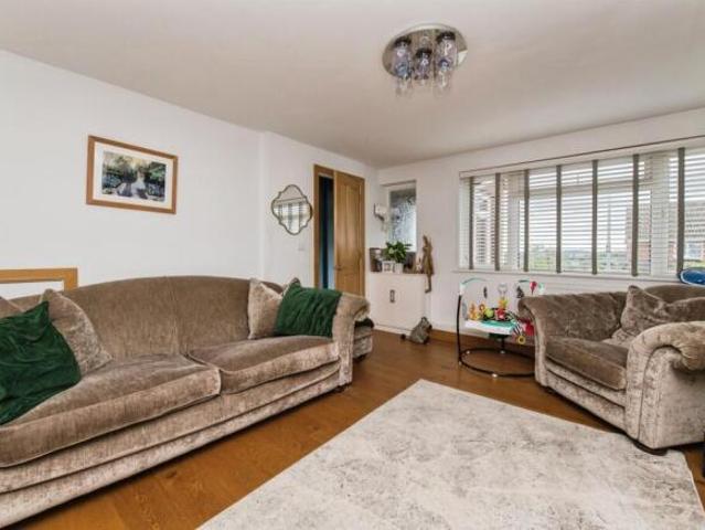 3 bedroom semi detached house for sale in Barley Farm Road, Exeter, EX4