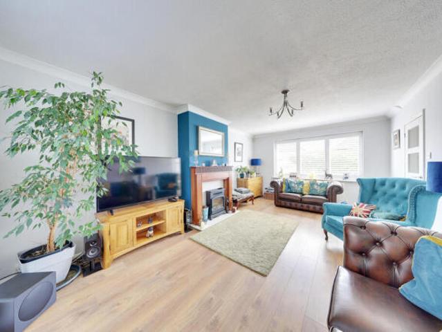 3 bedroom semi detached house for sale in Barnesdale Crescent, Orpington, BR5