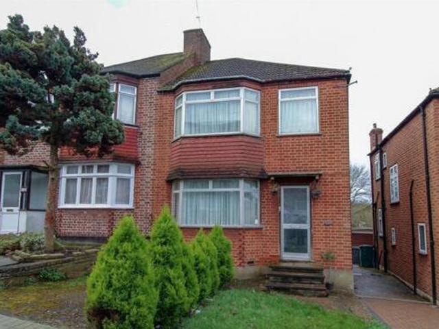 3 Bedroom Semi detached House For Sale In Barnet