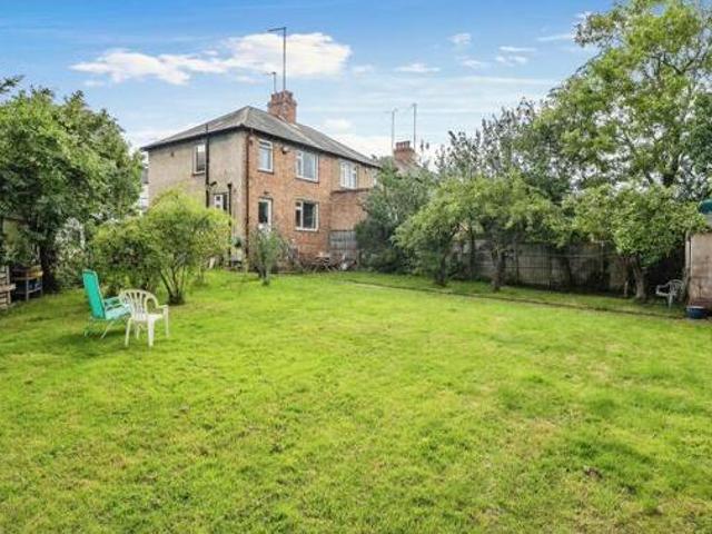 3 Bedroom Semi detached House For Sale In Barnet