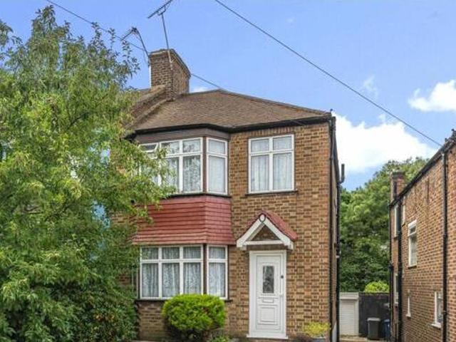 3 Bedroom Semi detached House For Sale In Barnet