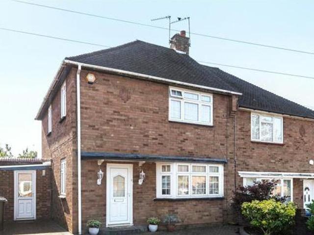 3 Bedroom Semi detached House For Sale In Barnet
