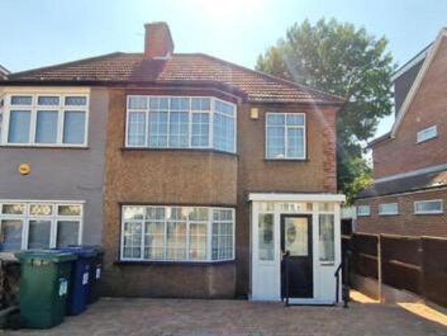 3 Bedroom Semi detached House For Sale In Barnet