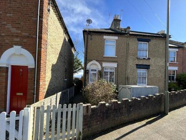 3 Bedroom Semi detached House For Sale In Barnet, Hertfordshire