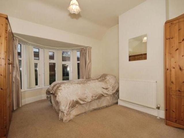 3 bedroom semi detached house for sale in Barnsley Road, SHEFFIELD, South Yorkshire, S5