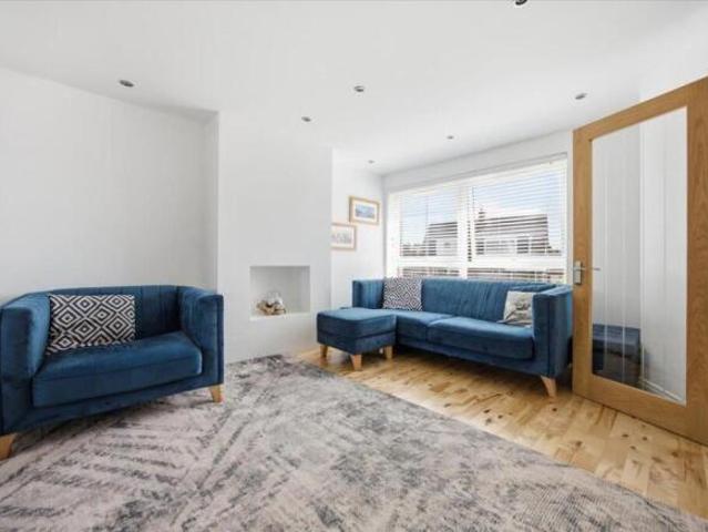 3 bedroom semi detached house for sale in Barrhill Road, Kirkintilloch, Glasgow, G66