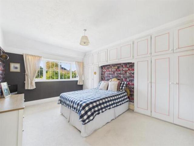 3 bedroom semi detached house for sale in Barrow Lane, Hessle, HU13