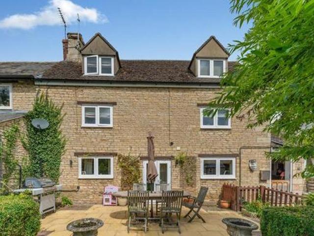 3 Bedroom Semi detached House For Sale In Barrowden