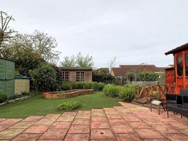 3 Bedroom Semi detached House For Sale In Basildon