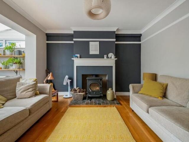 3 bedroom semi detached house for sale in Bassett Green, Southampton, SO16
