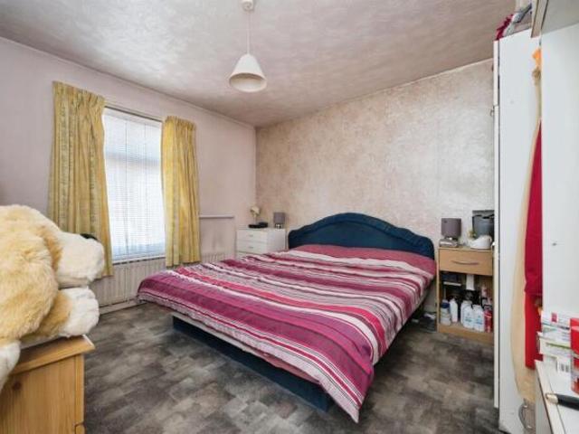 3 bedroom semi detached house for sale in Bath Road, Southampton, SO19