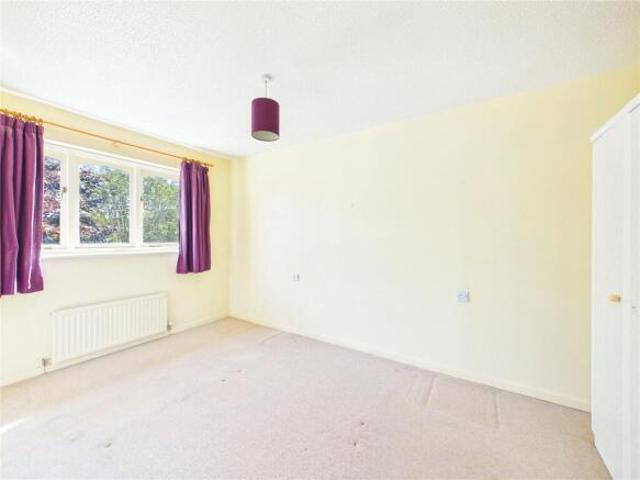 3 bedroom semi detached house for sale in Batsford Road, Worcester, Worcestershire, WR5