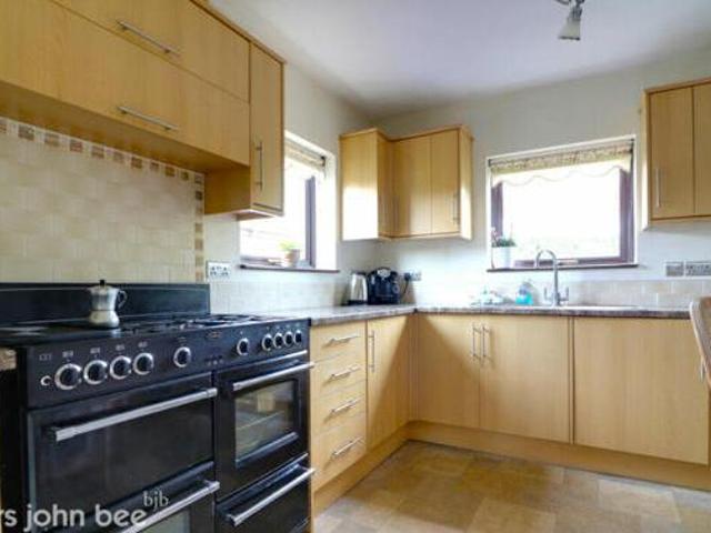 3 Bedroom Semi detached House For Sale In Bentillee