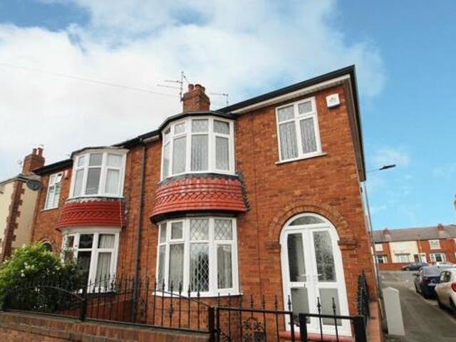 3 Bedroom Semi detached House For Sale In Bentley, Doncaster