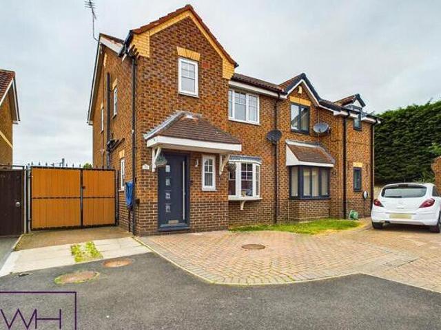 3 Bedroom Semi detached House For Sale In Bentley