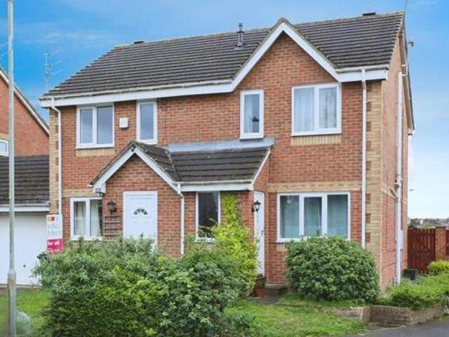 3 Bedroom Semi detached House For Sale In Bentley