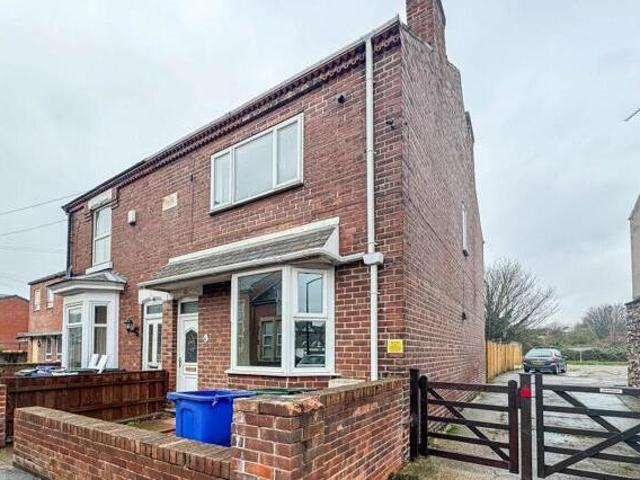 3 Bedroom Semi detached House For Sale In Bentley