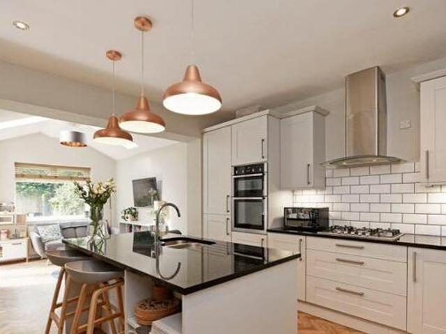 3 Bedroom Semi detached House For Sale In Bents Green