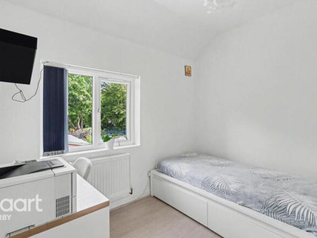 3 bedroom semi detached house for sale in Bennett Street, Derby, DE24