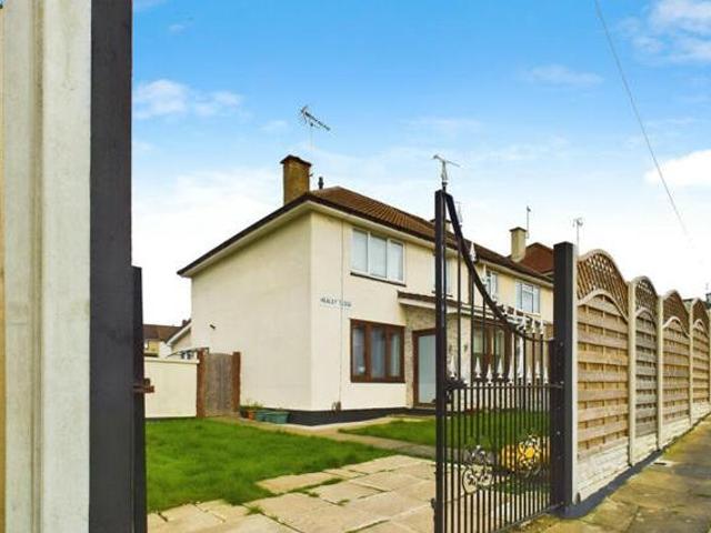 3 Bedroom Semi detached House For Sale In Beaumont Leys