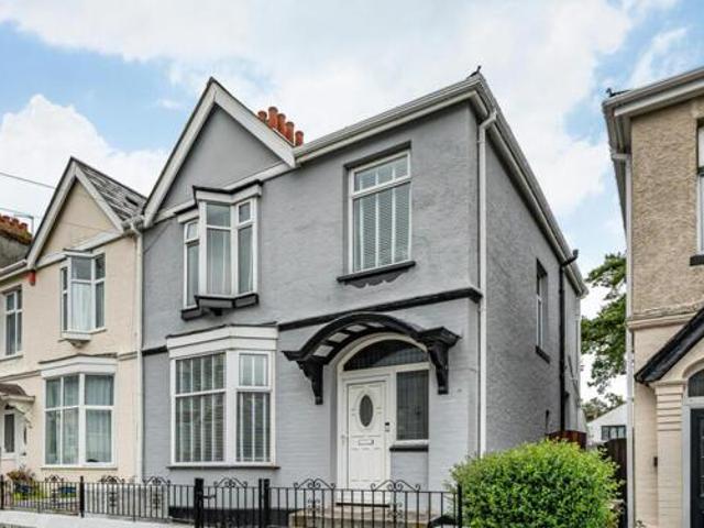 3 Bedroom Semi detached House For Sale In Beacon Park, Plymouth