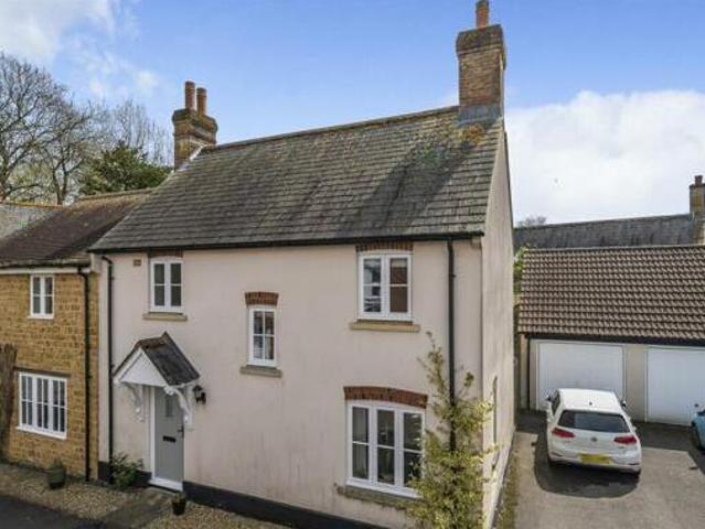 3 Bedroom Semi detached House For Sale In Beaminster