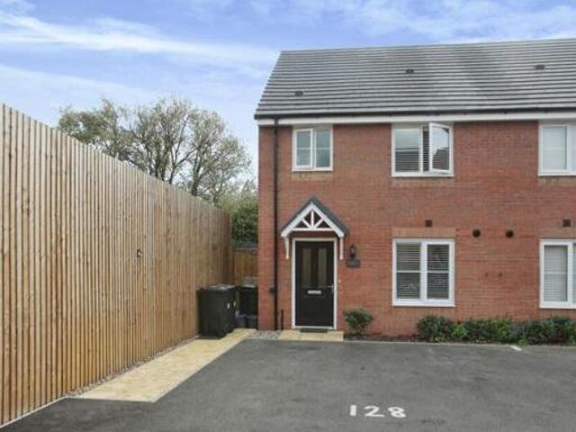 3 Bedroom Semi detached House For Sale In Bedworth