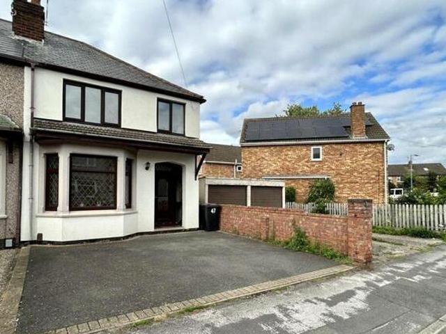3 Bedroom Semi detached House For Sale In Bedworth, Warwickshire