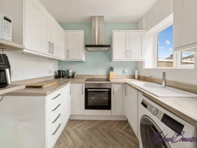 3 bedroom semi detached house for sale in Beech Road, Bradford, BD6 1EB, BD6