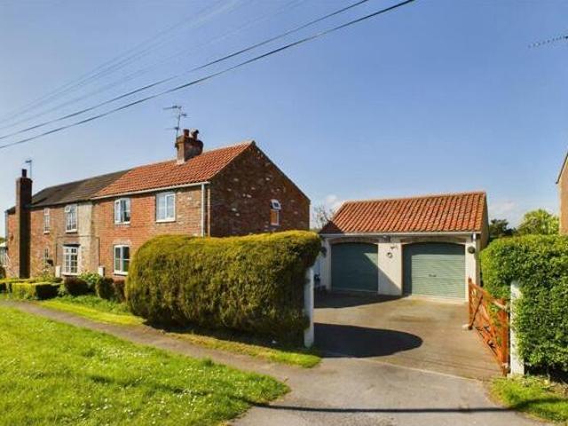 3 Bedroom Semi detached House For Sale In Beeford