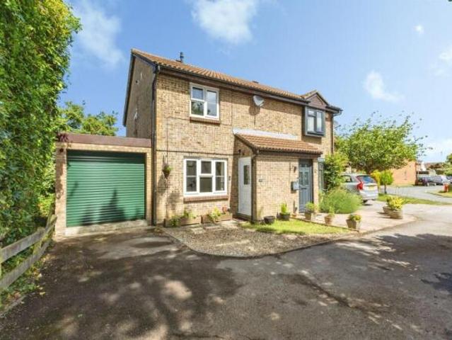 3 bedroom semi detached house for sale in Beighton Close, Lower Earley, Reading, RG6