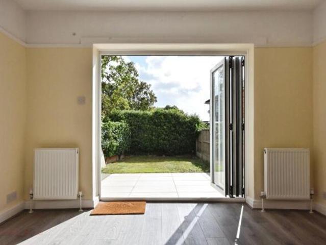 3 bedroom semi detached house for sale in Belmont Road, Broadstairs, CT10