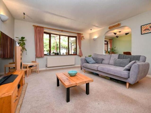 3 bedroom semi detached house for sale in Berkeley Avenue, Reading, RG1