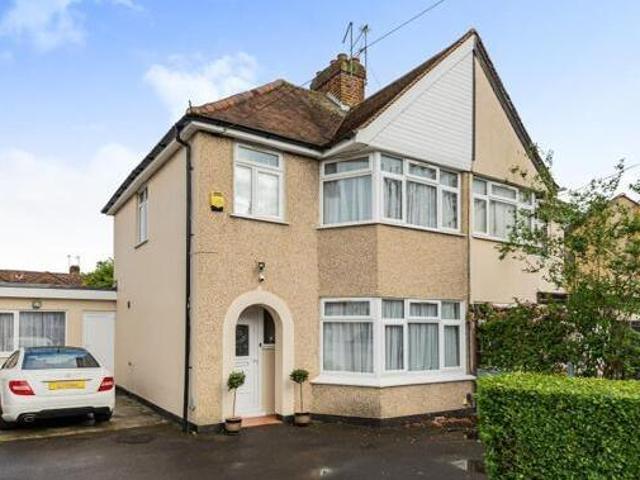 3 Bedroom Semi detached House For Sale In Berkshire