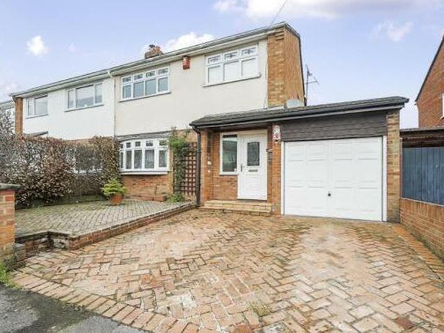 3 Bedroom Semi detached House For Sale In Berkshire