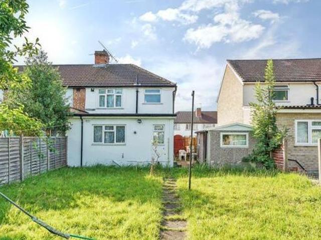 3 Bedroom Semi detached House For Sale In Berkshire