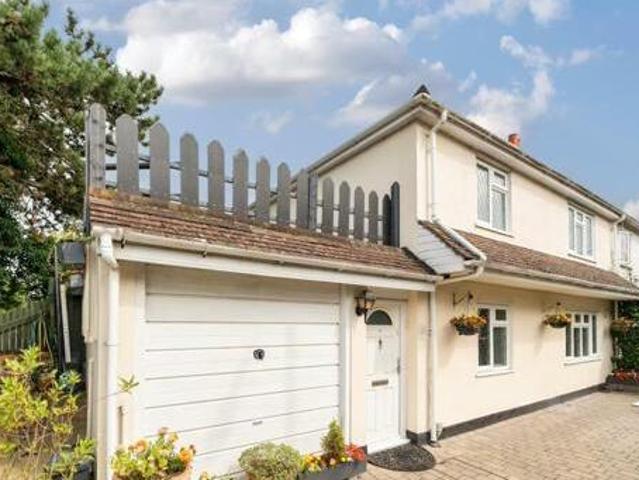 3 Bedroom Semi detached House For Sale In Berkshire