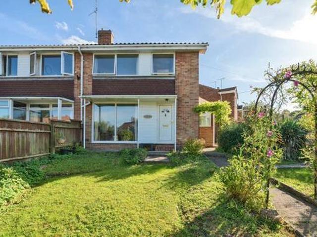 3 Bedroom Semi detached House For Sale In Berkshire
