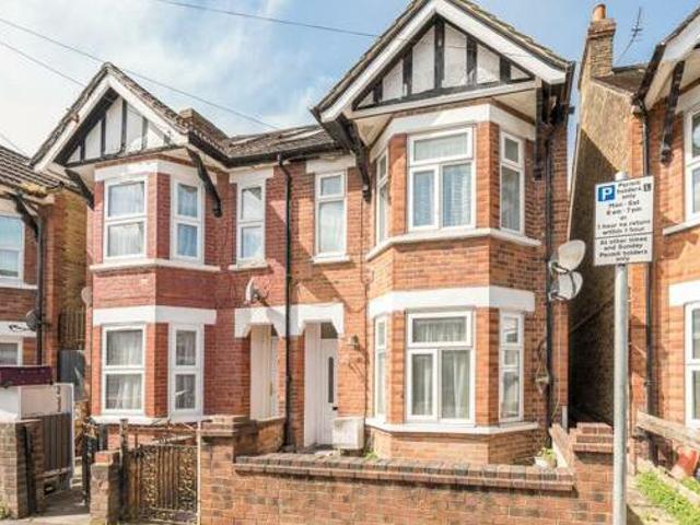 3 Bedroom Semi detached House For Sale In Berkshire