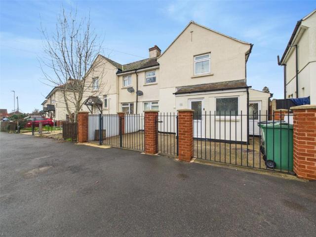 3 bedroom semi detached house for sale in Bibury Road, Gloucester, Gloucestershire, GL4