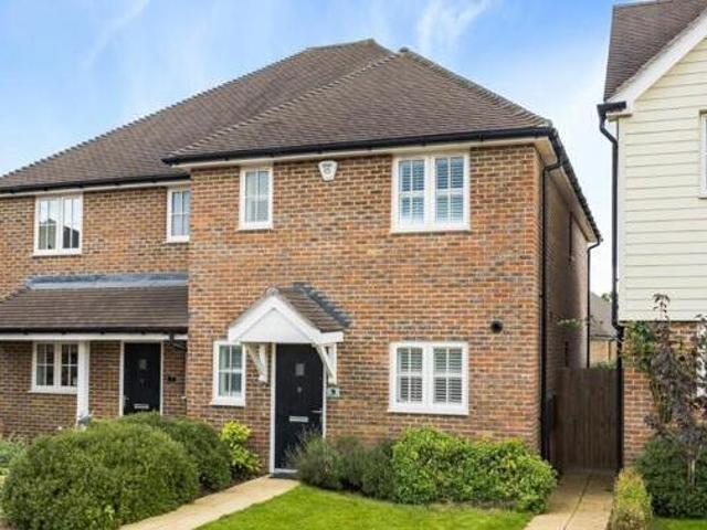 3 Bedroom Semi detached House For Sale In Billingshurst