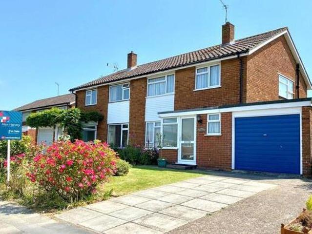 3 Bedroom Semi detached House For Sale In Billingshurst