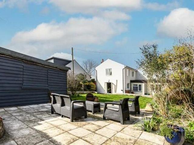 3 Bedroom Semi detached House For Sale In Birch