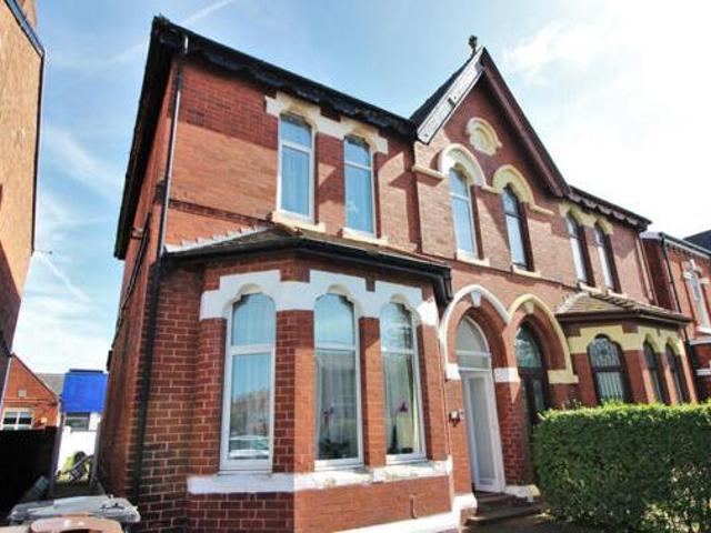 3 Bedroom Semi detached House For Sale In Birkdale, Southport