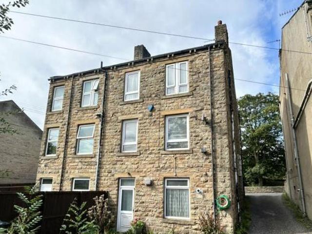 3 Bedroom Semi detached House For Sale In Birkenshaw, Bradford