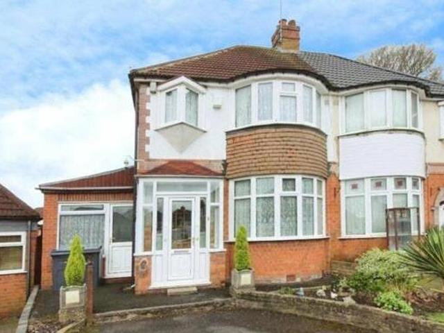 3 Bedroom Semi detached House For Sale In Birmingham, West Midlands